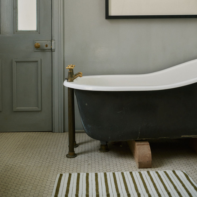 Poppy Plinths – Forom