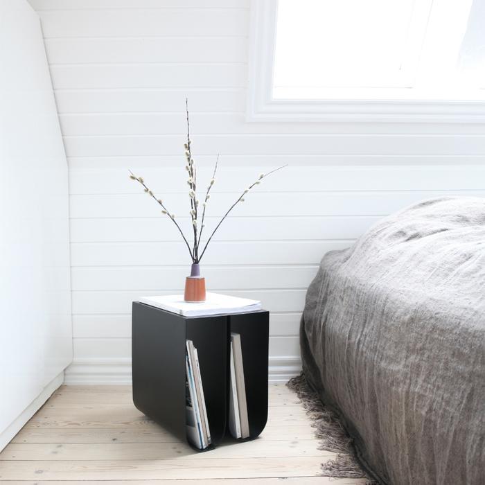 Curved Side Table – Forom